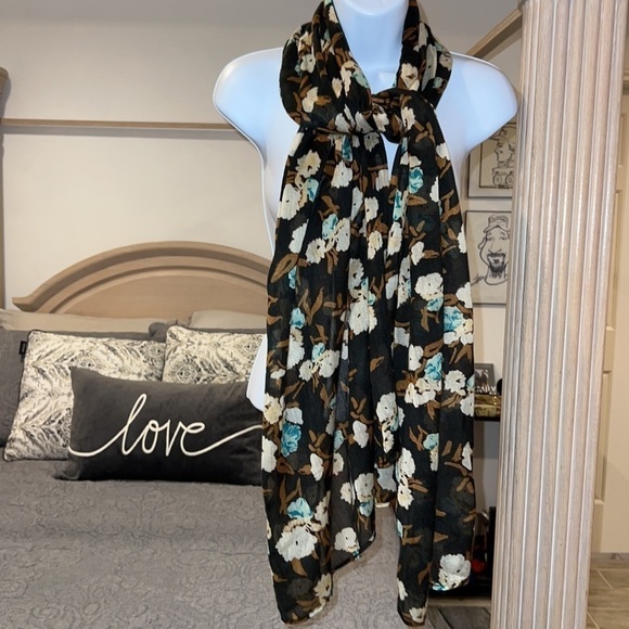 Accessories | Beautiful Womens Floral Scarf | Poshmark
